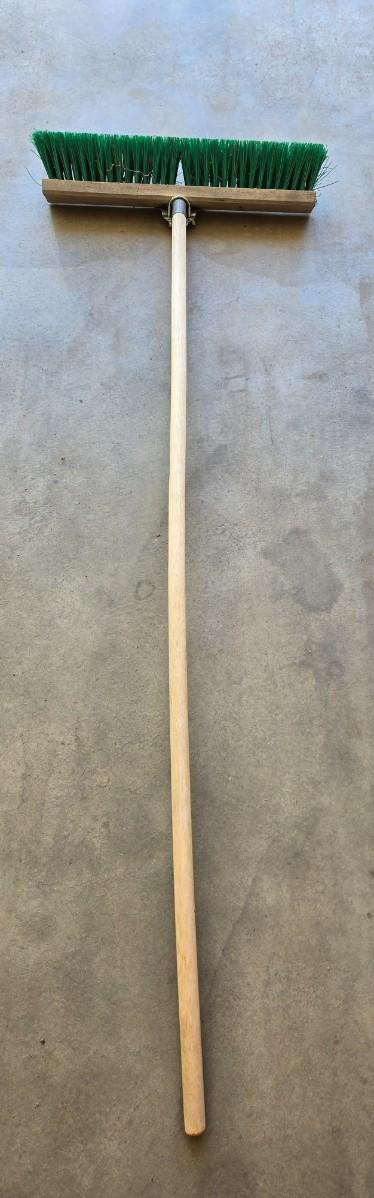 Shop Broom | EstateSales.org