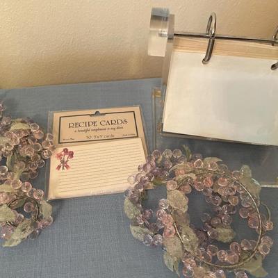 Recipe cards with Rolodex and grape decor | EstateSales.org