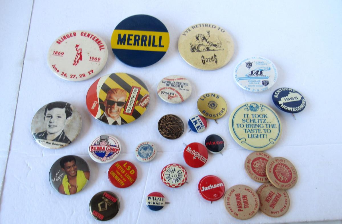 Lot of Pinback Buttons: Max Headroom, Beaver Cleaver, Twisted Sister ...