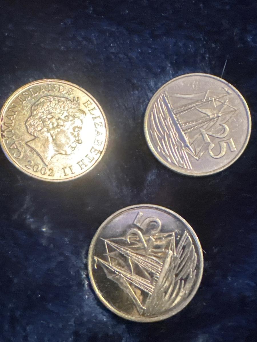 Lot of (3) ELIZABETH II 25 c boat coins | EstateSales.org
