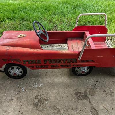AMF Fire Fighter Engine No. 505 Pedal Car | EstateSales.org