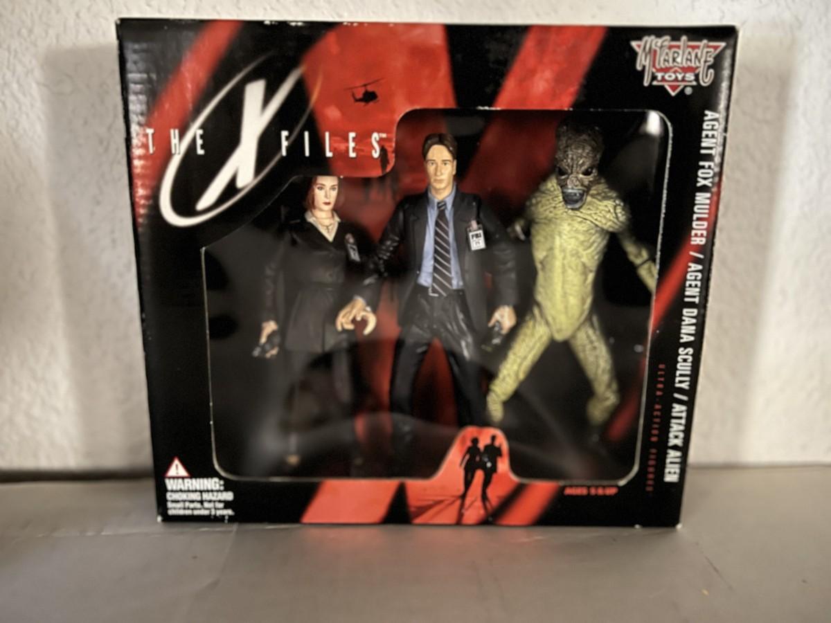 The X-Files Set of Three Ultra Action Figures | EstateSales.org
