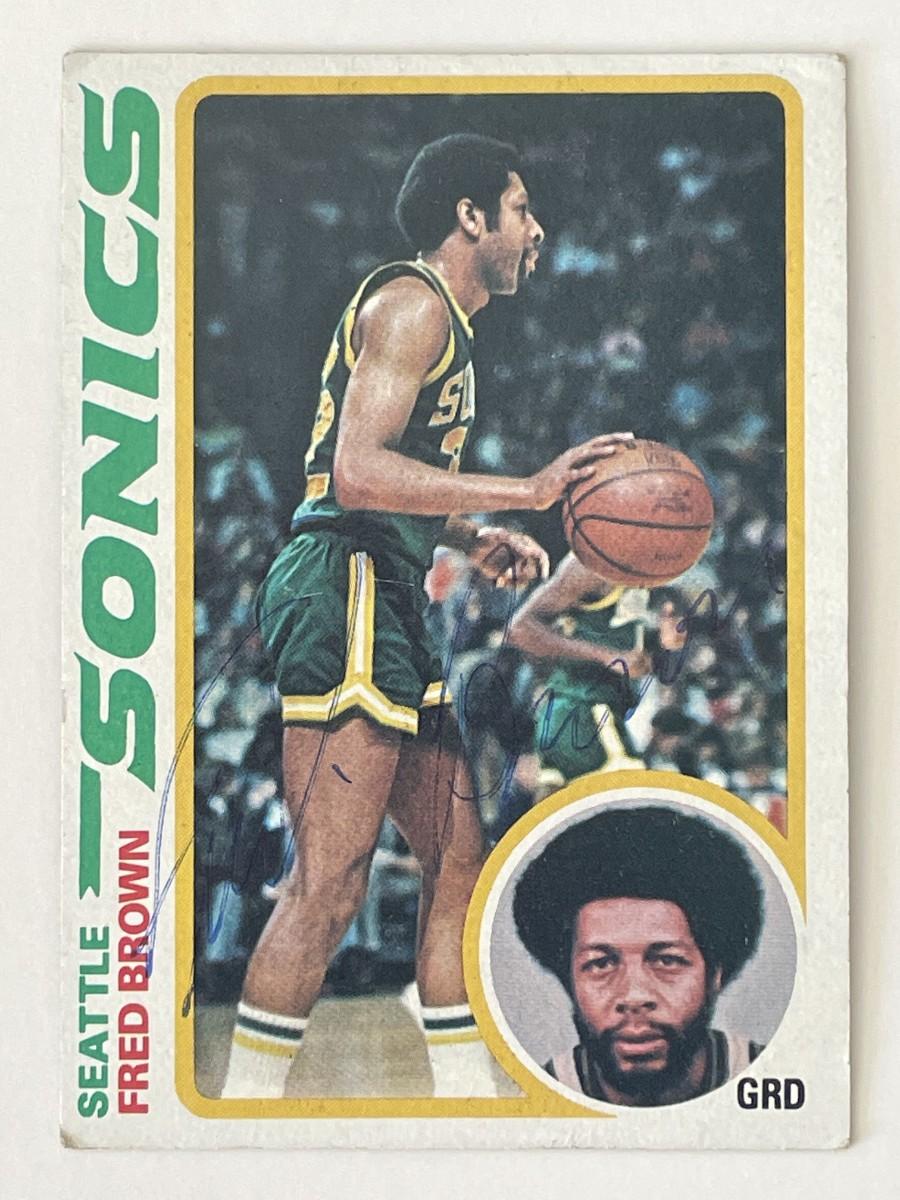 Sonics Fred Brown signed 1978-79 Topps trading card #59 | EstateSales.org