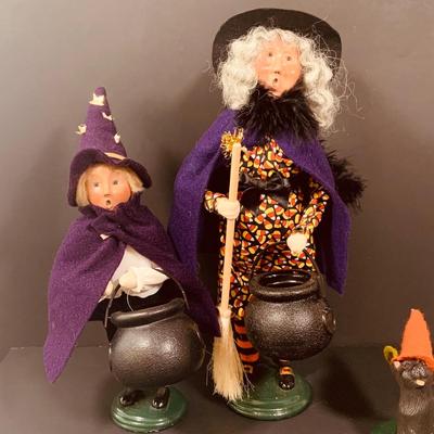 LOT:91: Byers Choice Halloween Witch Carolers Including 3 Child Sized ...