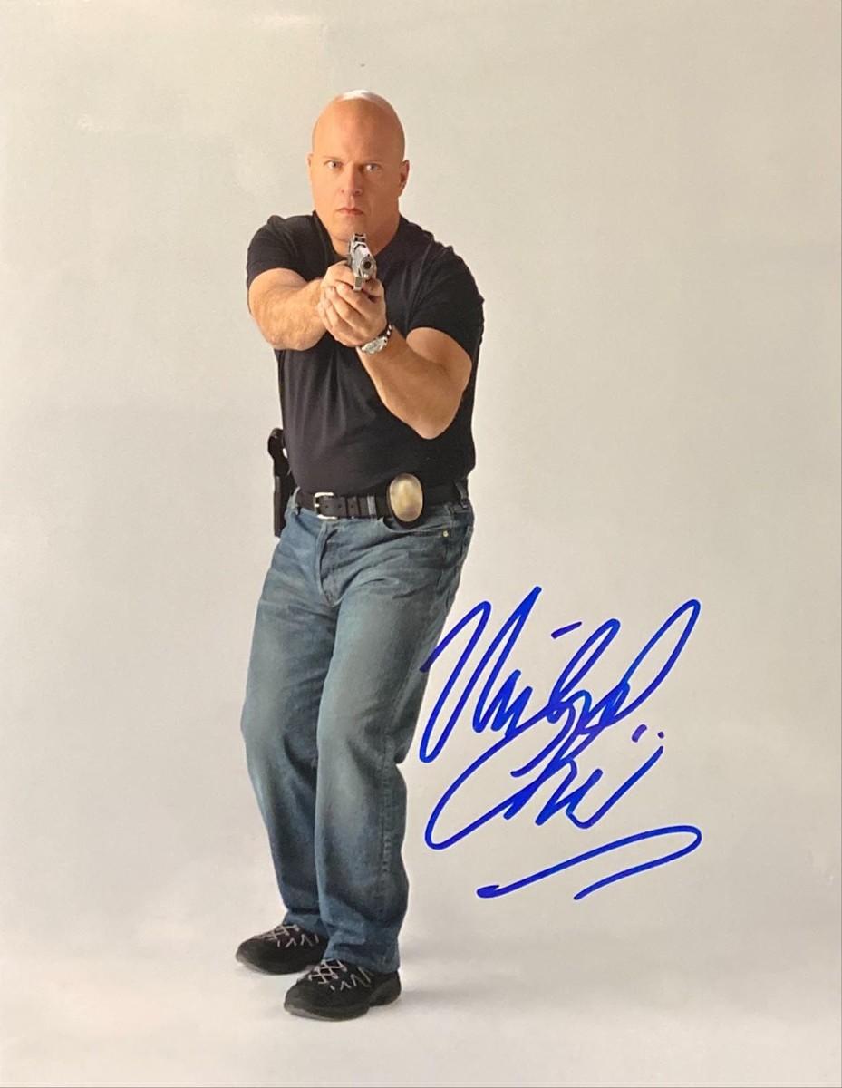Michael Chiklis Signed Photo | EstateSales.org