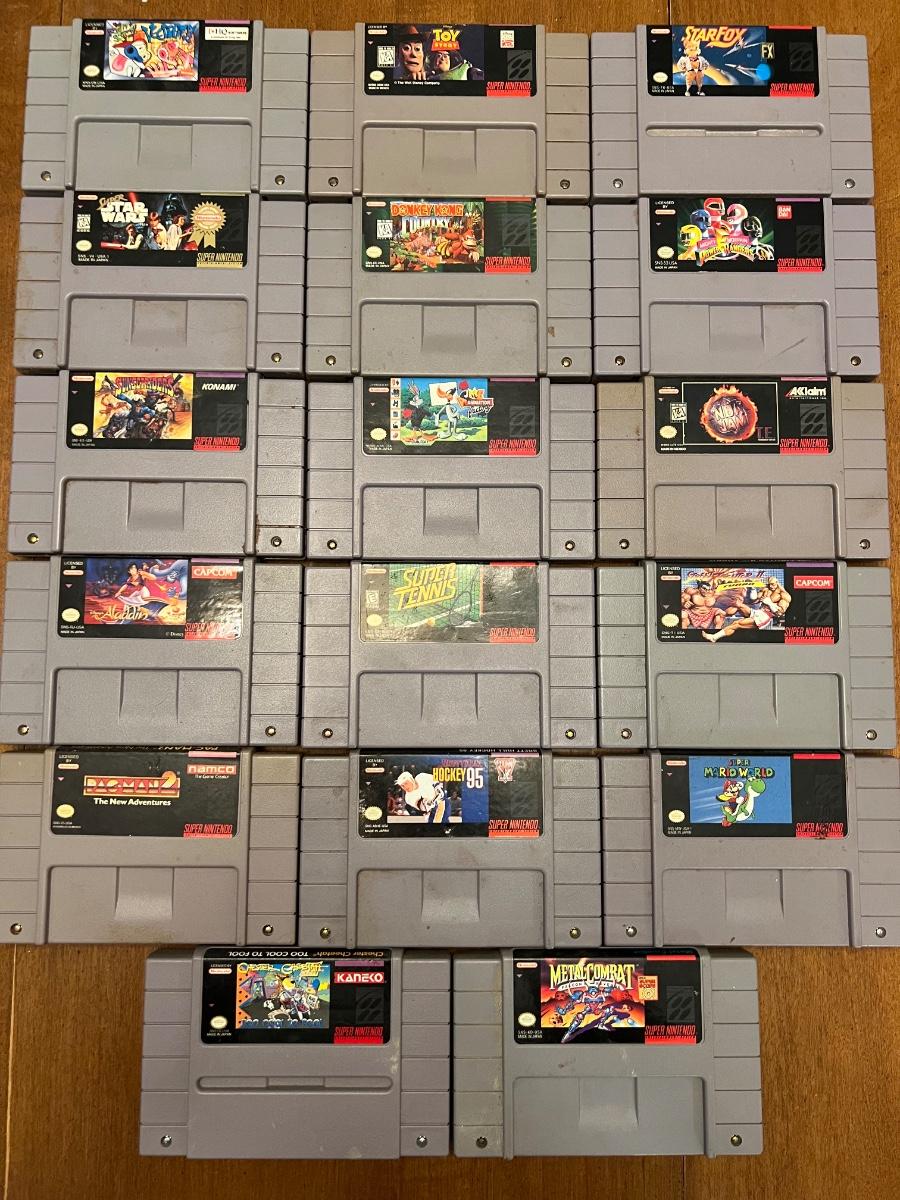 Super Nintendo Games Lot | EstateSales.org