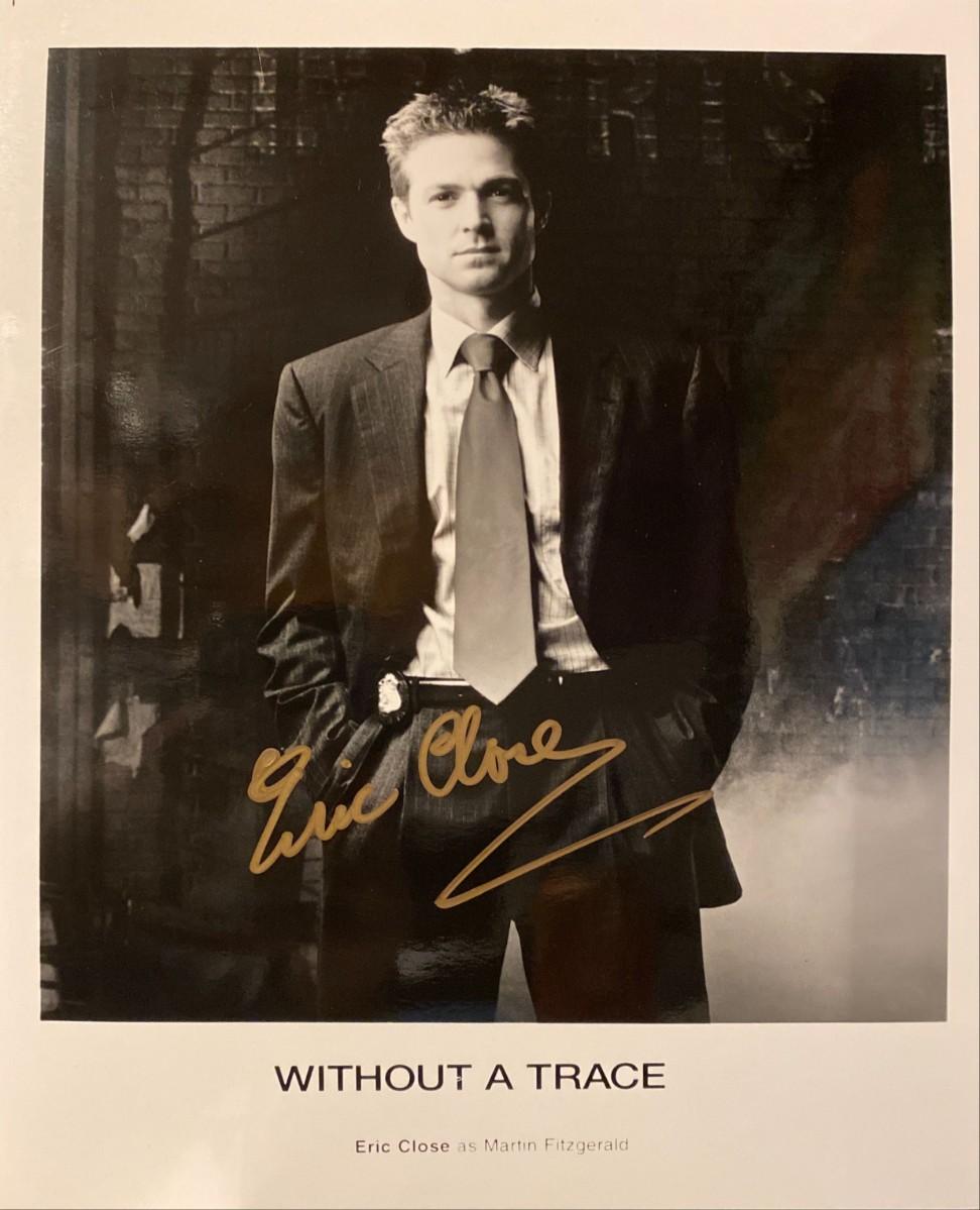 Without a Trace Eric Close signed photo | EstateSales.org