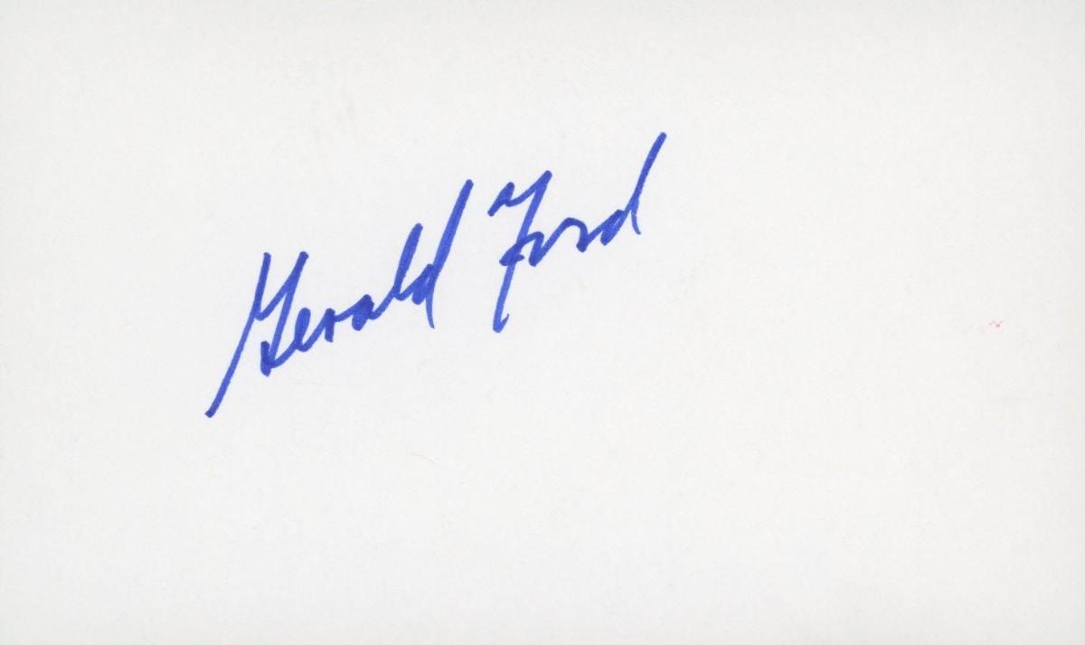 Gerald Ford signature cut | EstateSales.org