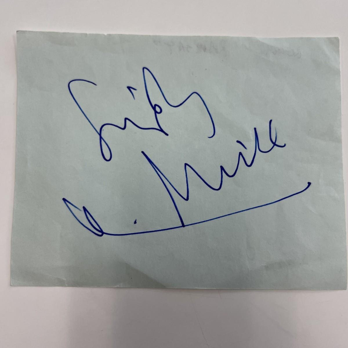 Simply Red Mick Hucknall signature cut | EstateSales.org