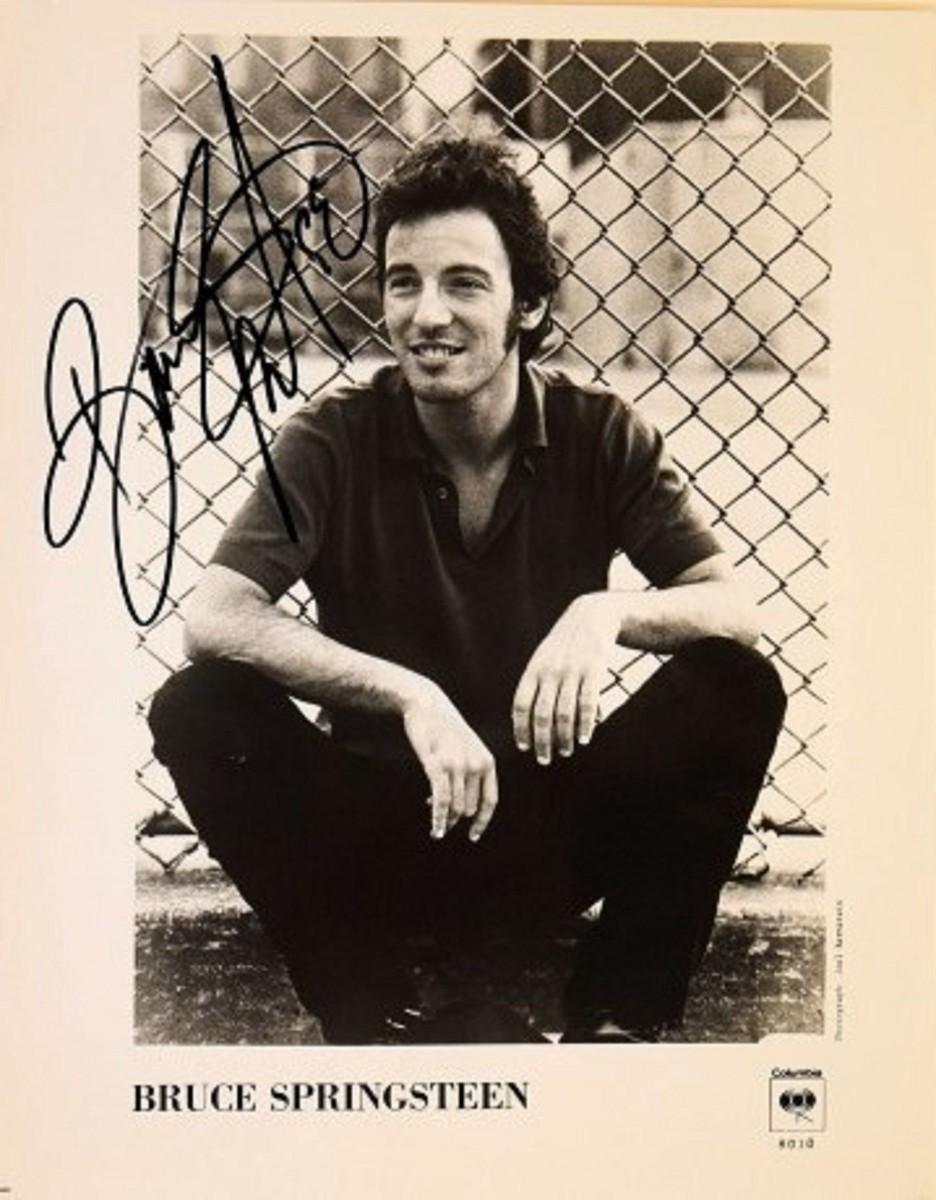 Bruce Springsteen signed promo photo | EstateSales.org