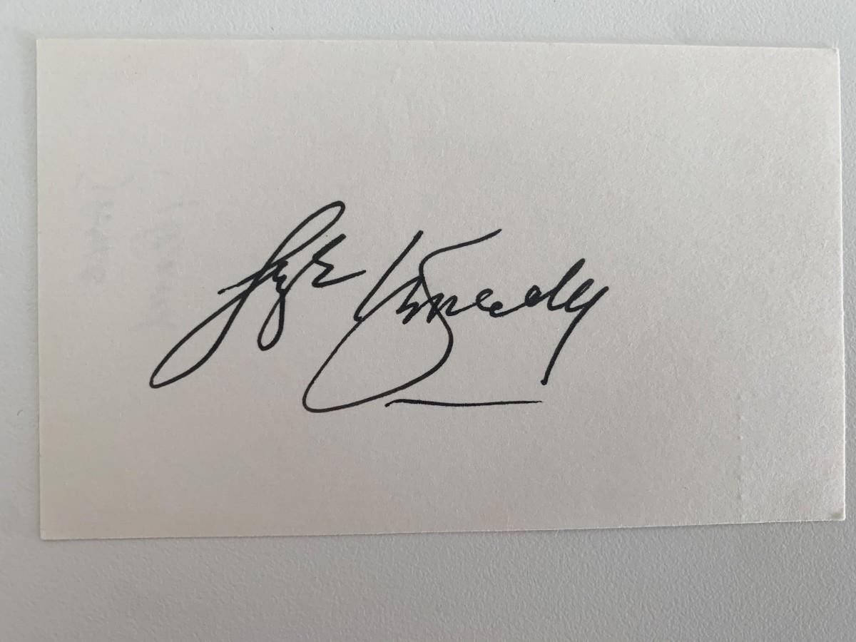 Jayne Kennedy original signature | EstateSales.org