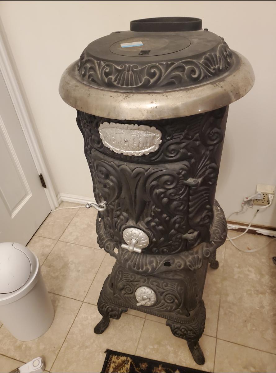 PARLOR STOVE | EstateSales.org