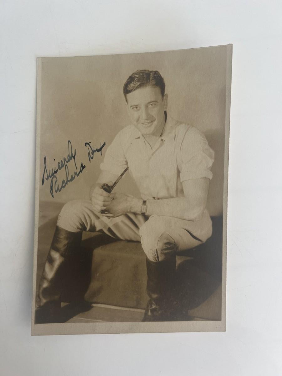 Academy Award Winner Richard Dix signed photo | EstateSales.org