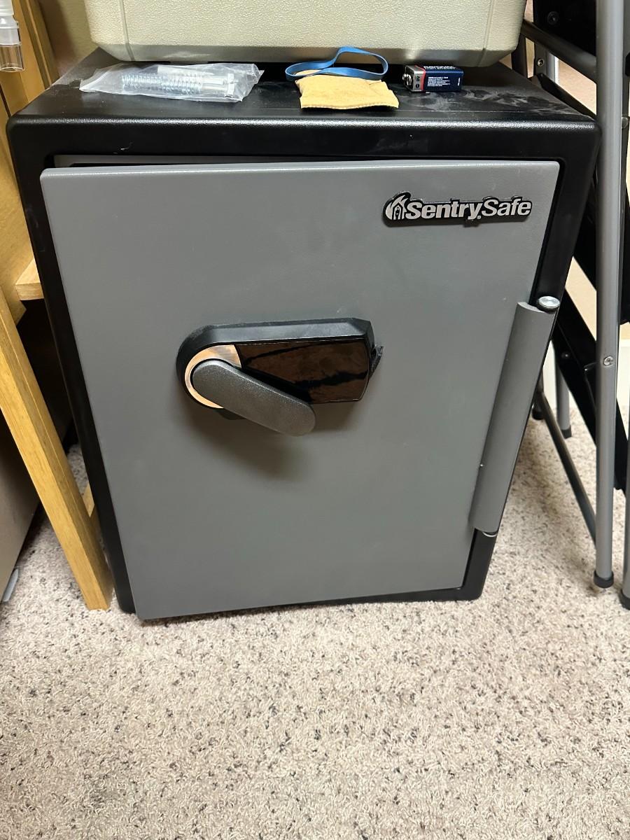 Sentry Safe | EstateSales.org
