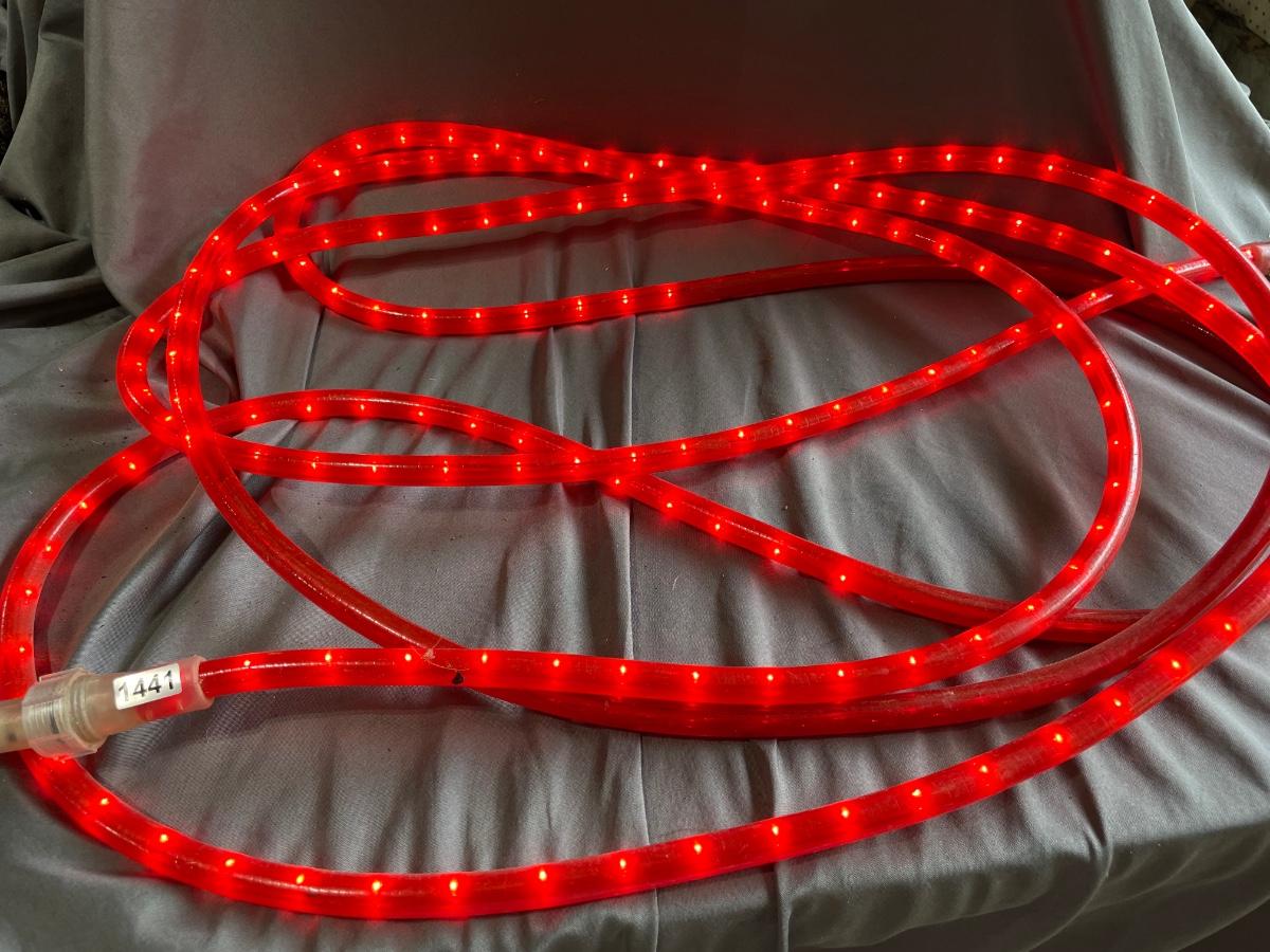 Red rope lights | EstateSales.org