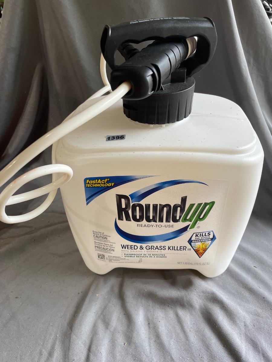 Roundup sprayer | EstateSales.org