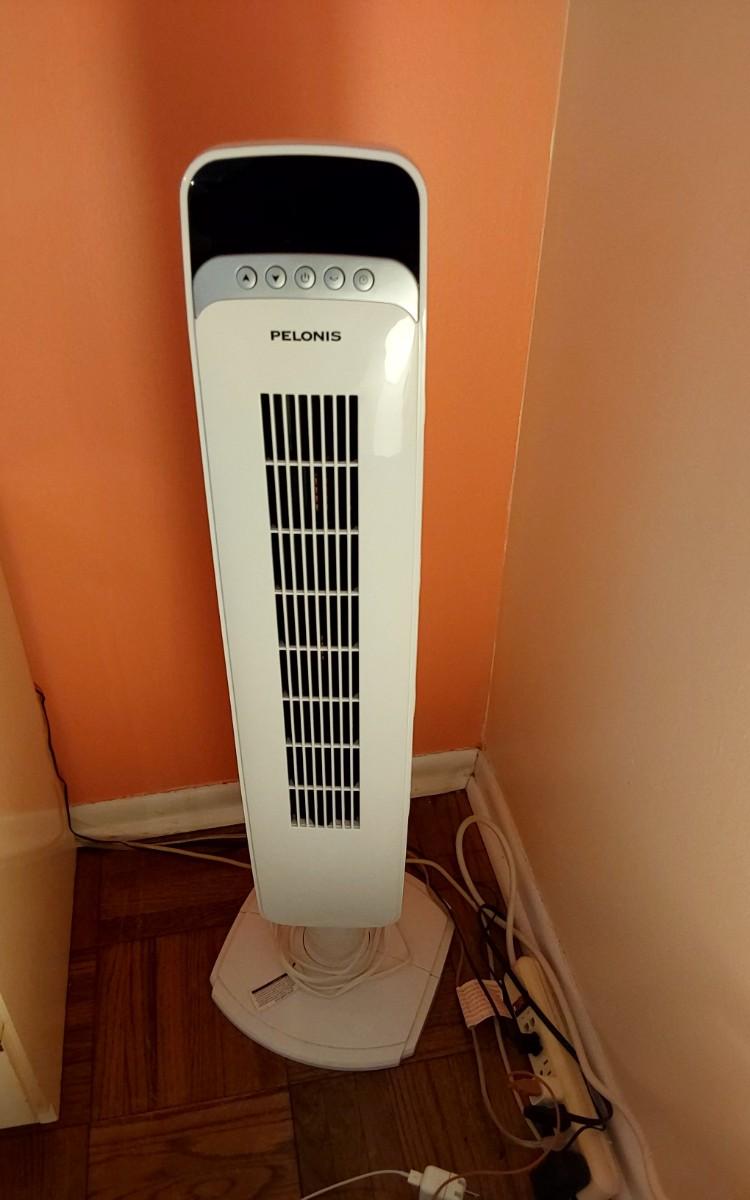 Pelonis 40 inch oscillating tower fan | EstateSales.org