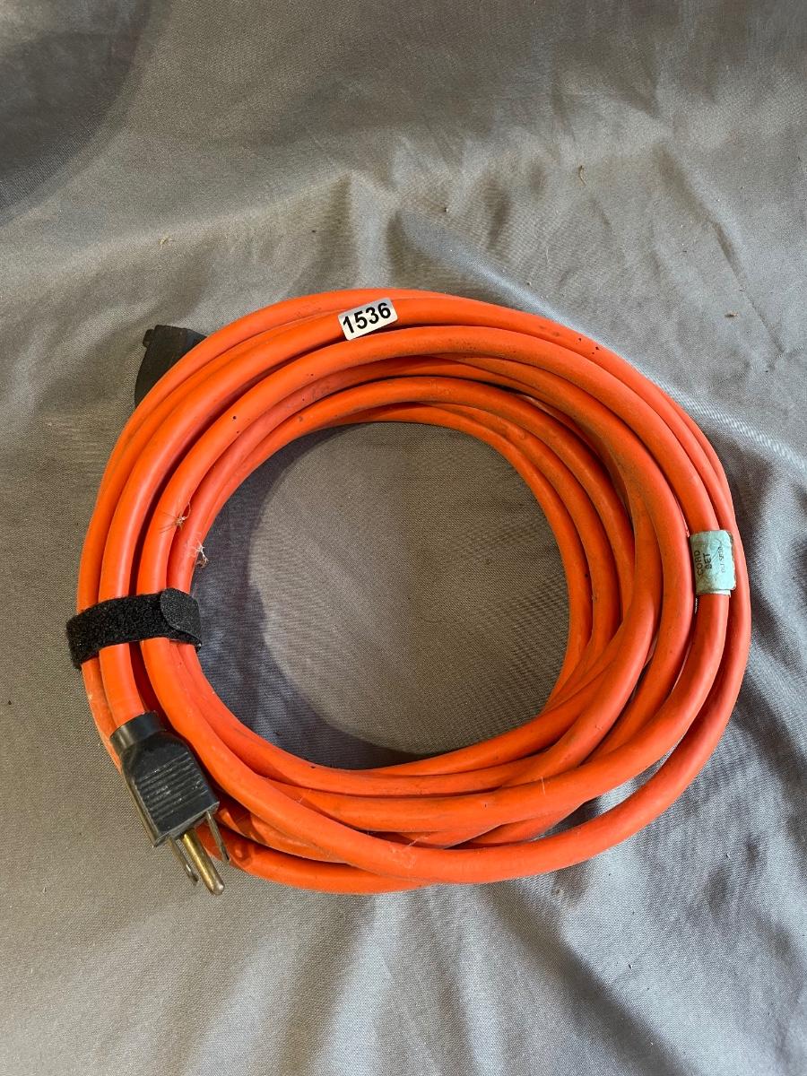 Electric cord | EstateSales.org