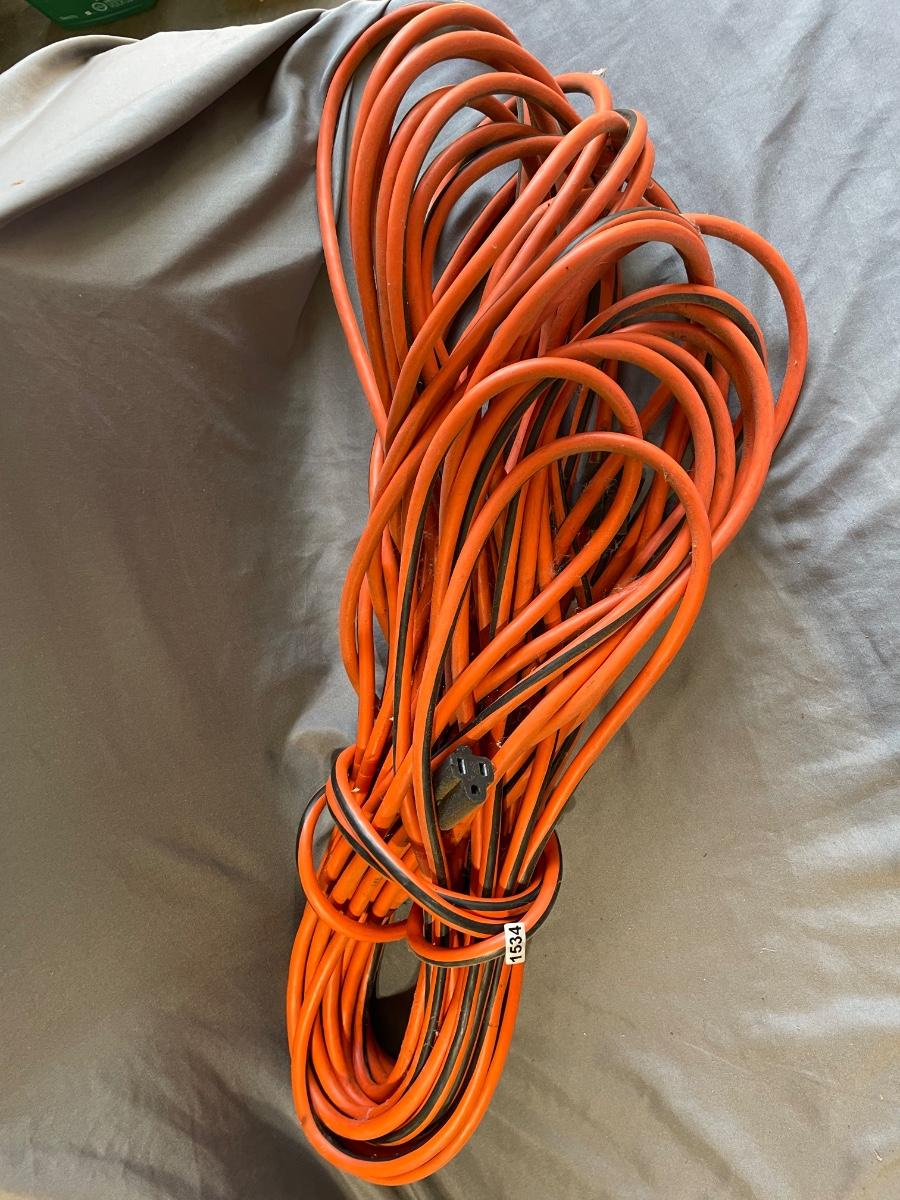 Electric cord | EstateSales.org