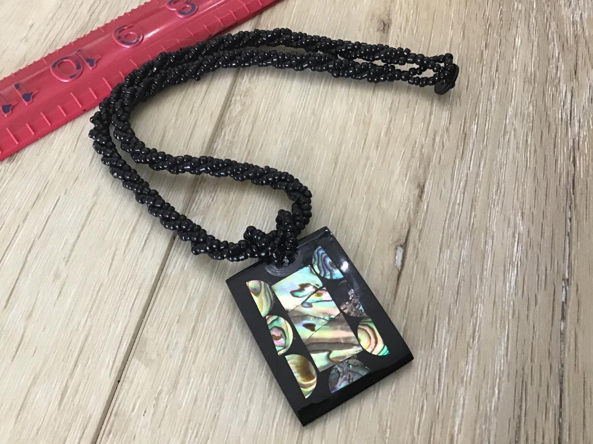 Beautiful Shell inlay Glass beads | EstateSales.org