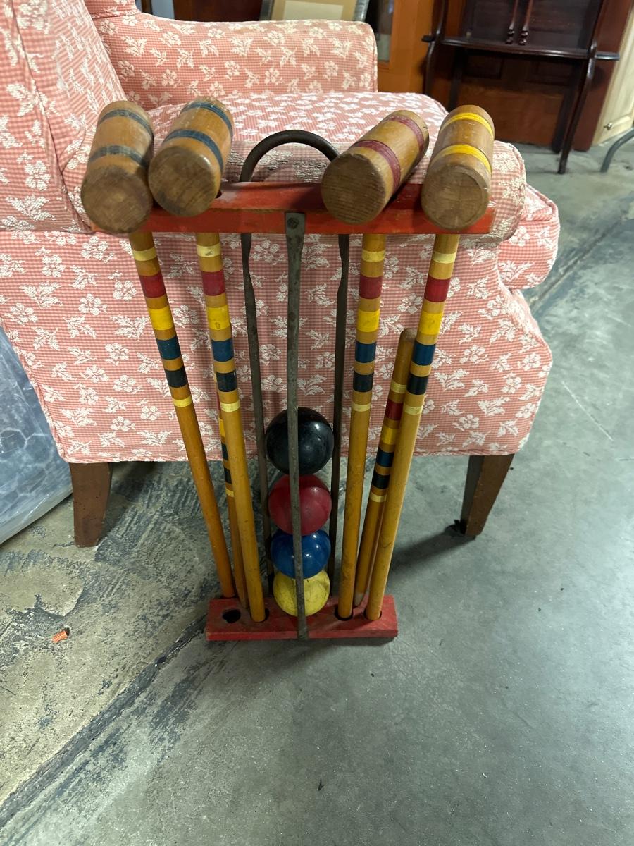Vintage croquet set | EstateSales.org