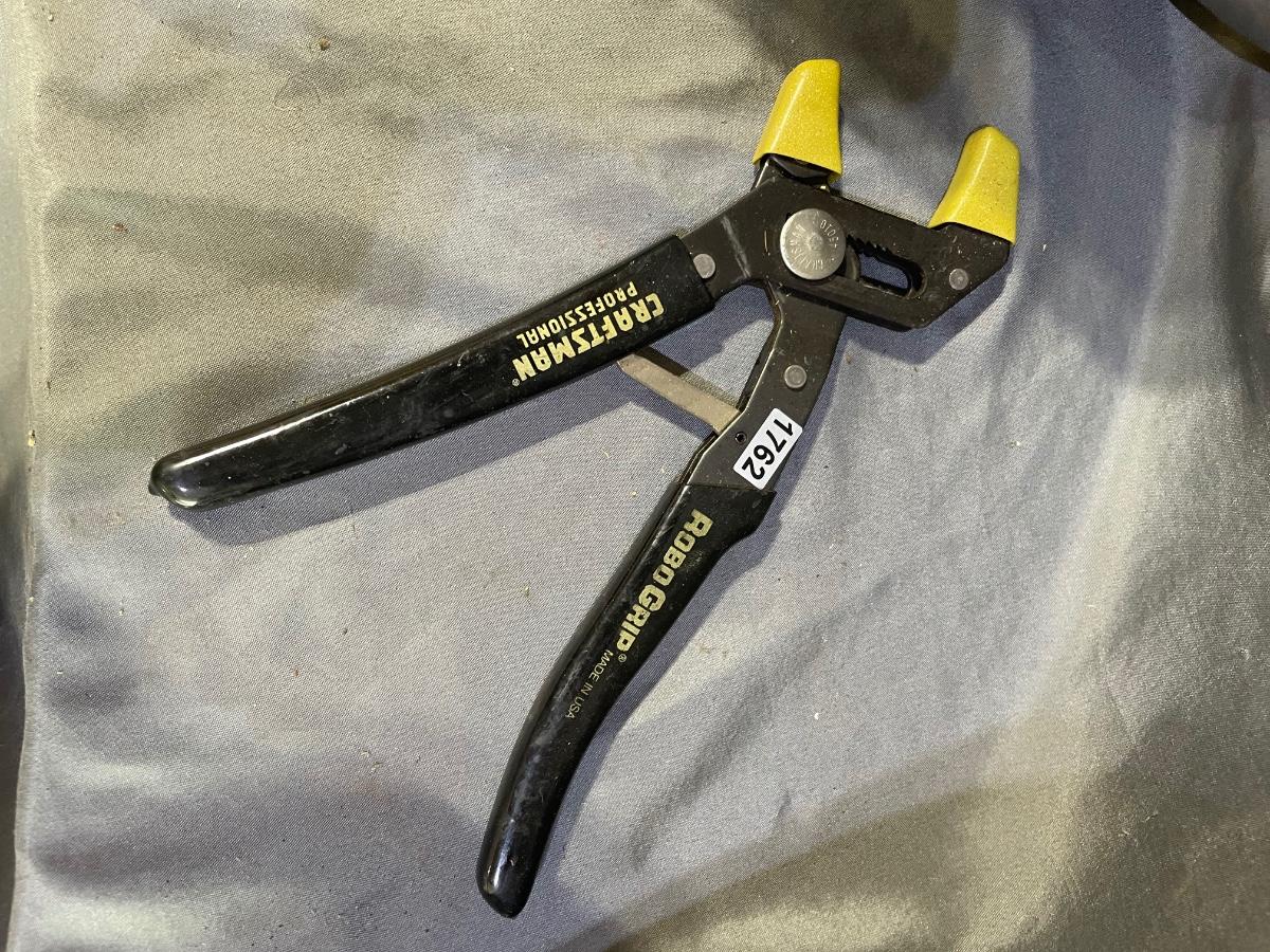 Robo grip | EstateSales.org