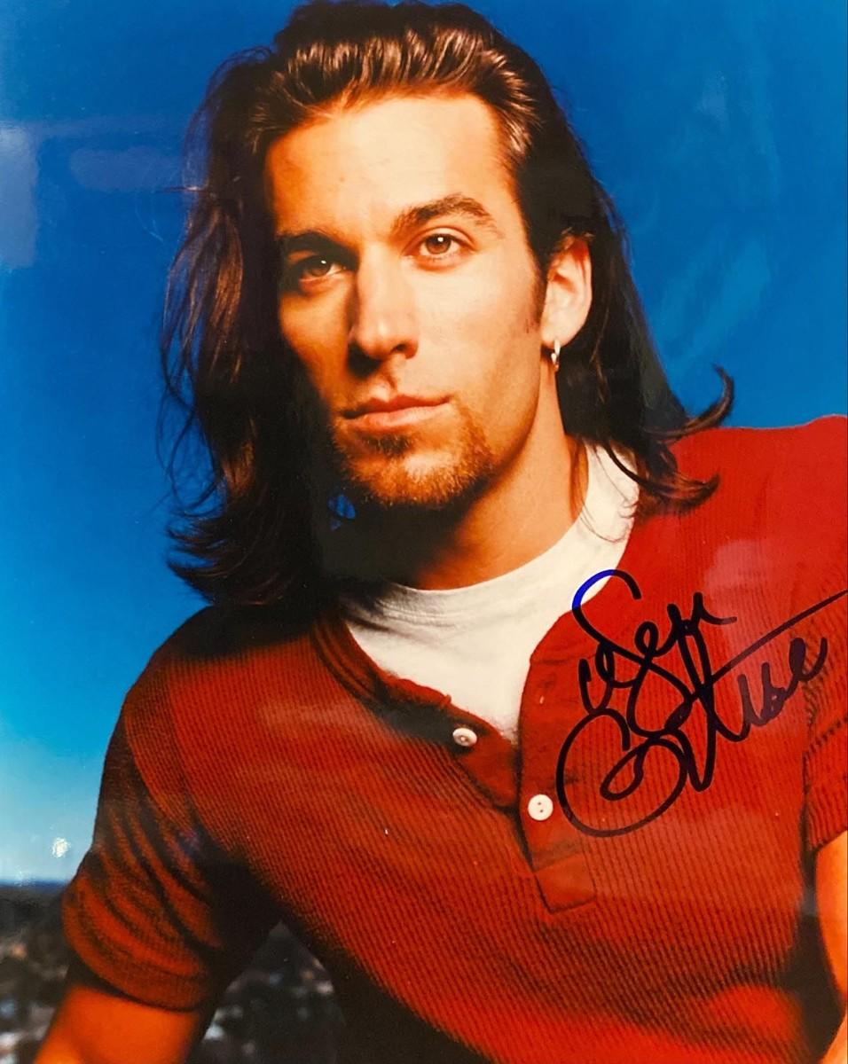 Veronica's Closet Dan Cortese Signed Photo | EstateSales.org