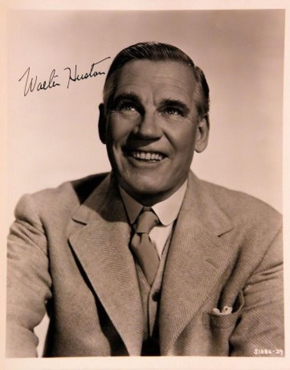 Walter Huston signed portrait photo | EstateSales.org