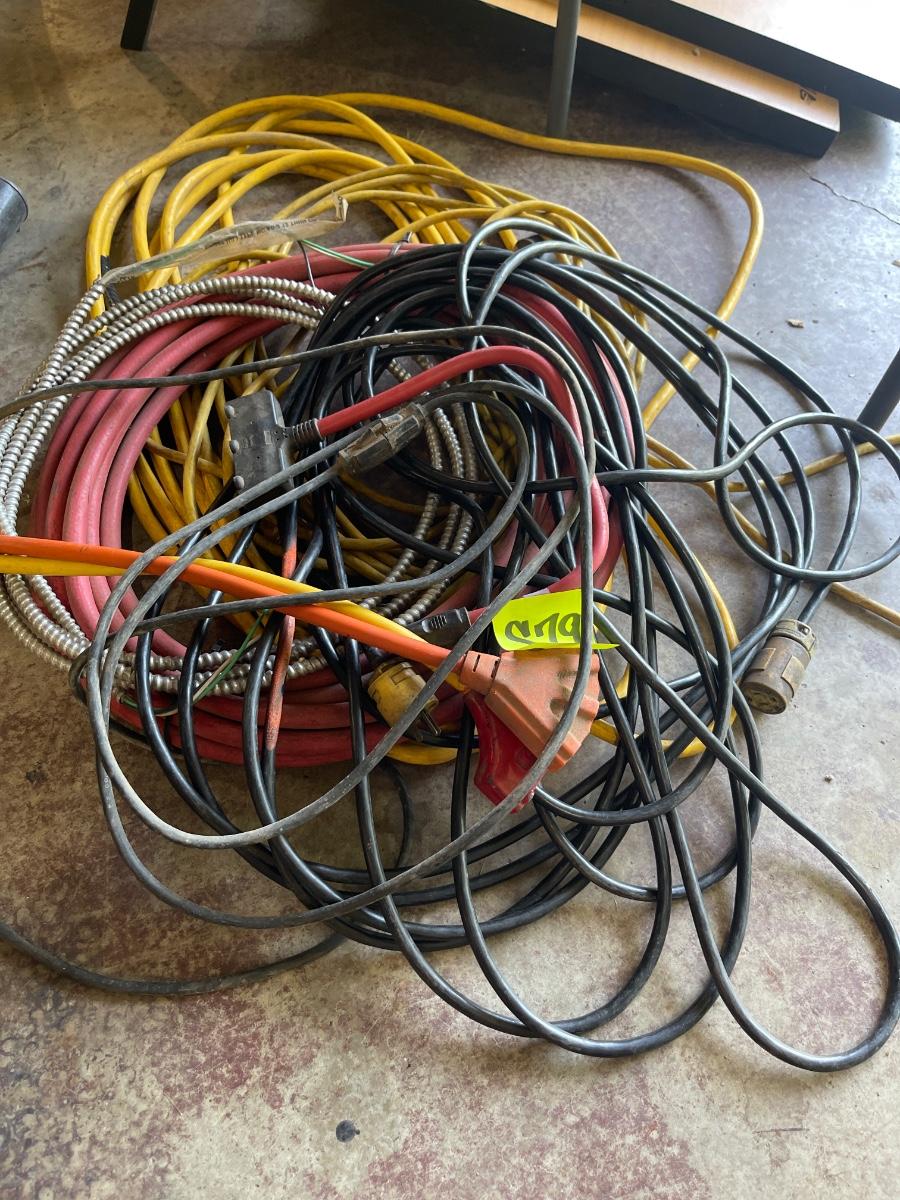 S79-extension cords, various splitter adapters, etc. | EstateSales.org