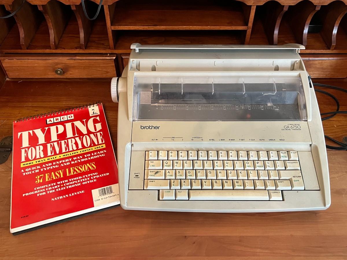 Vintage Brother Typewriter | EstateSales.org
