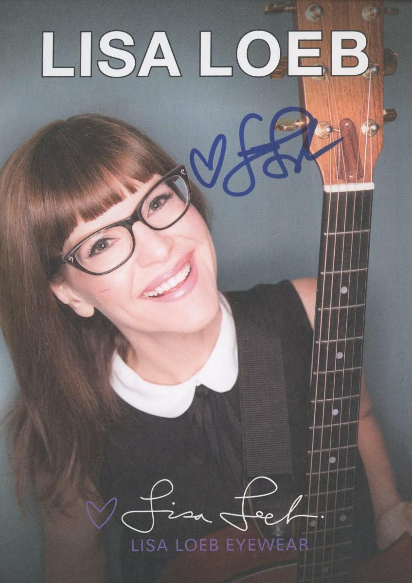 Lisa Loeb signed photo | EstateSales.org