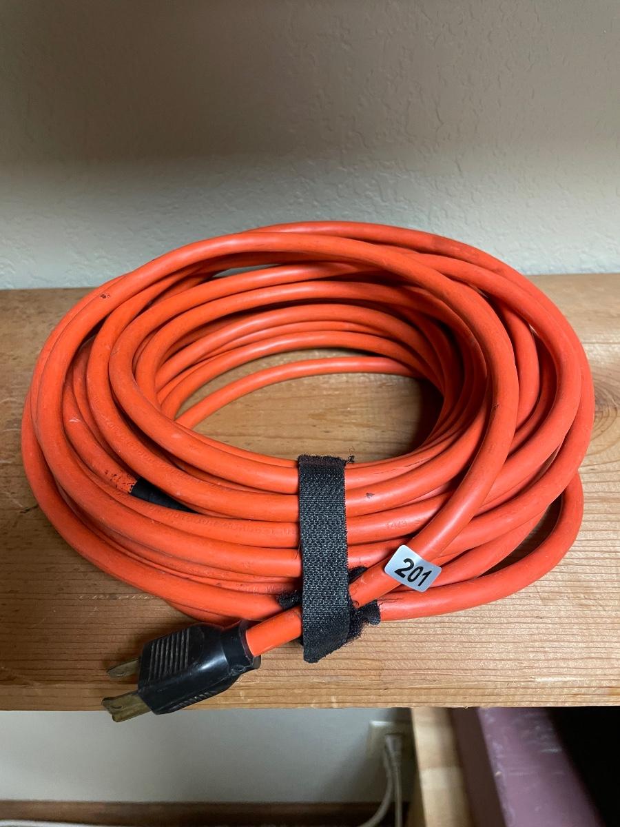Electric cord | EstateSales.org