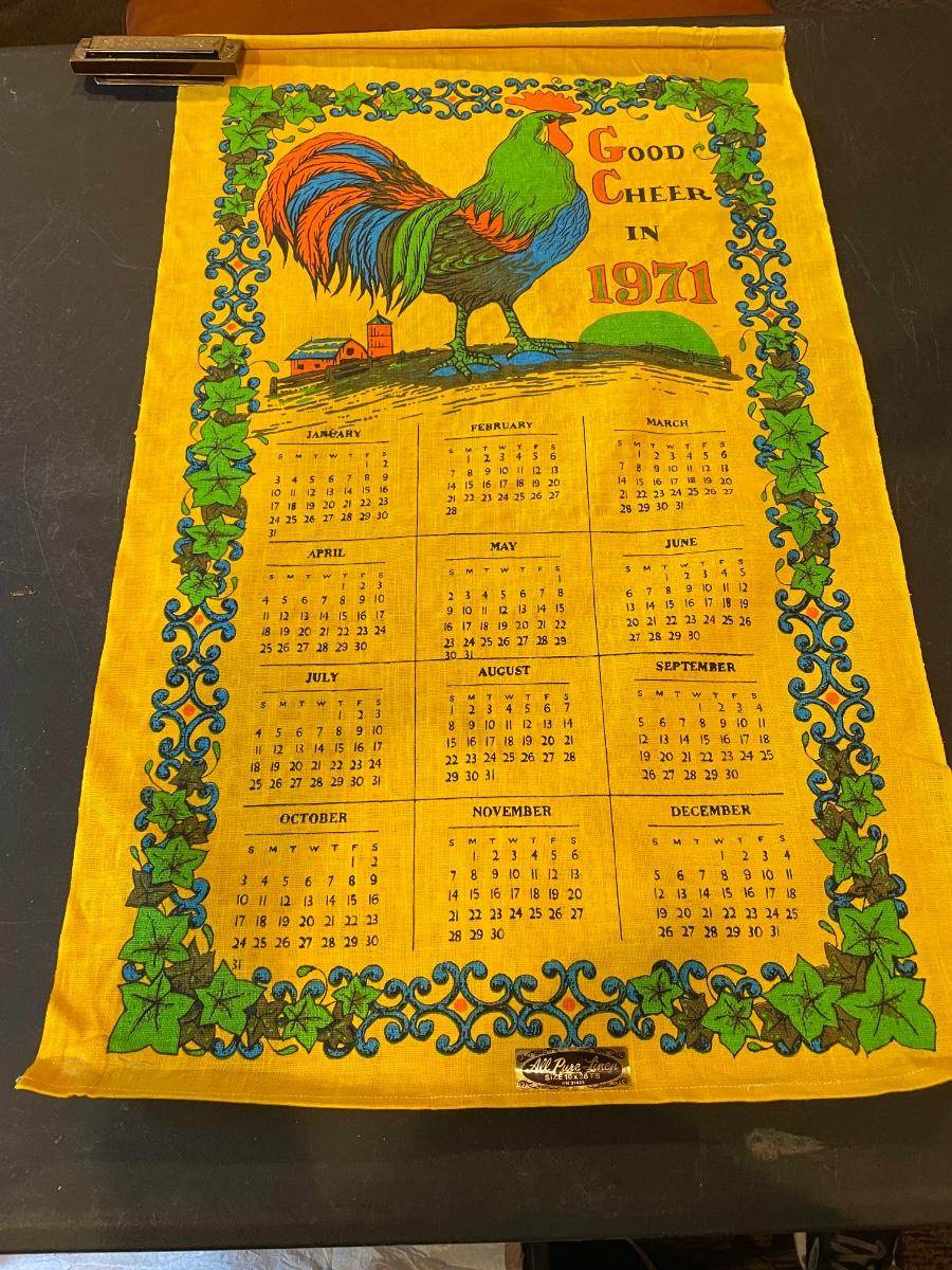 1971 chicken wall calendar | EstateSales.org