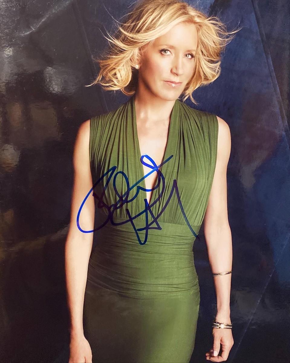 Felicity Huffman signed photo | EstateSales.org