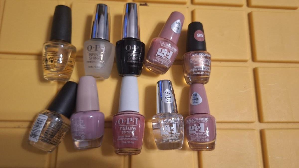 Nail polish bundle | EstateSales.org