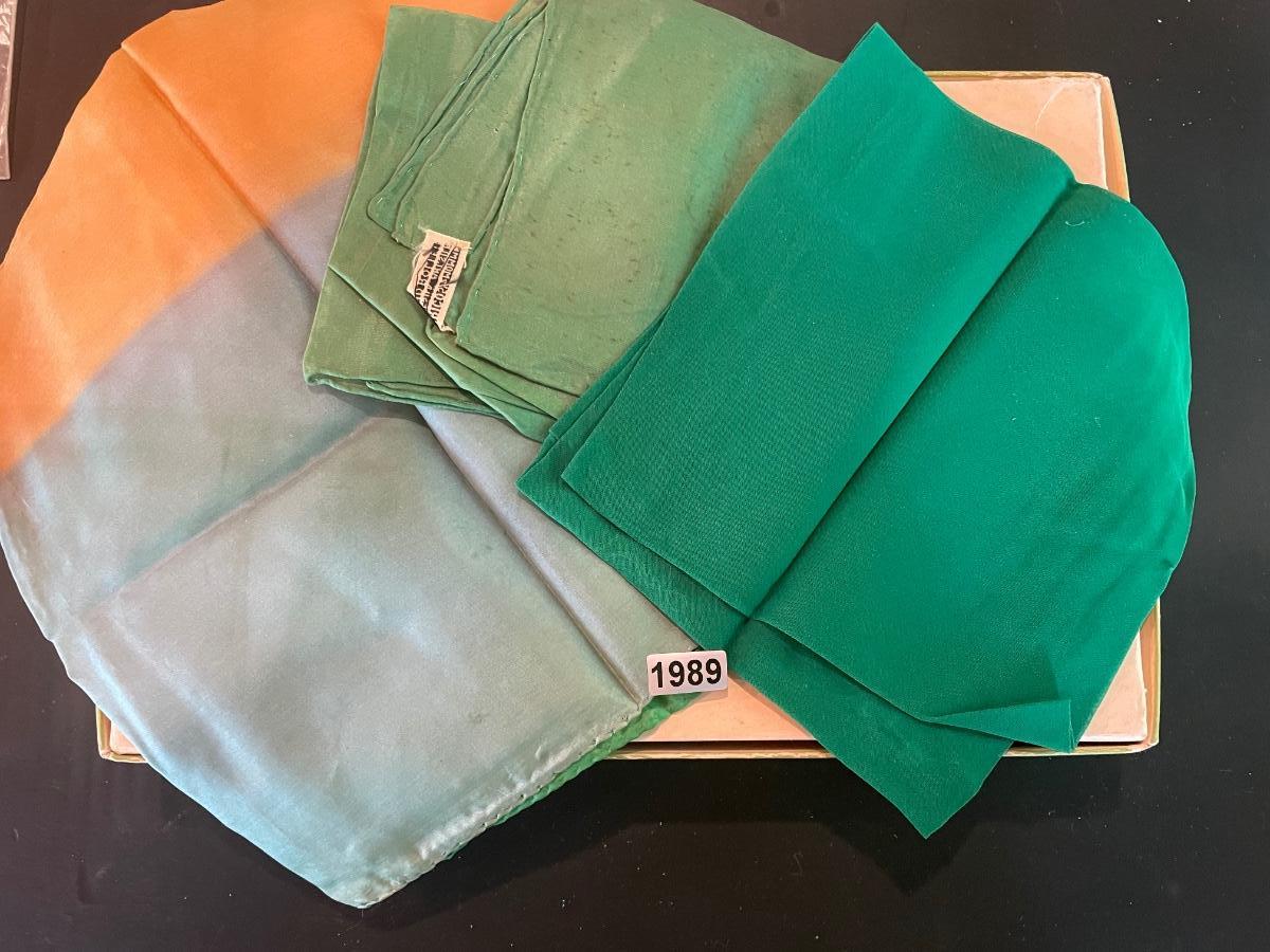 Hankies | EstateSales.org