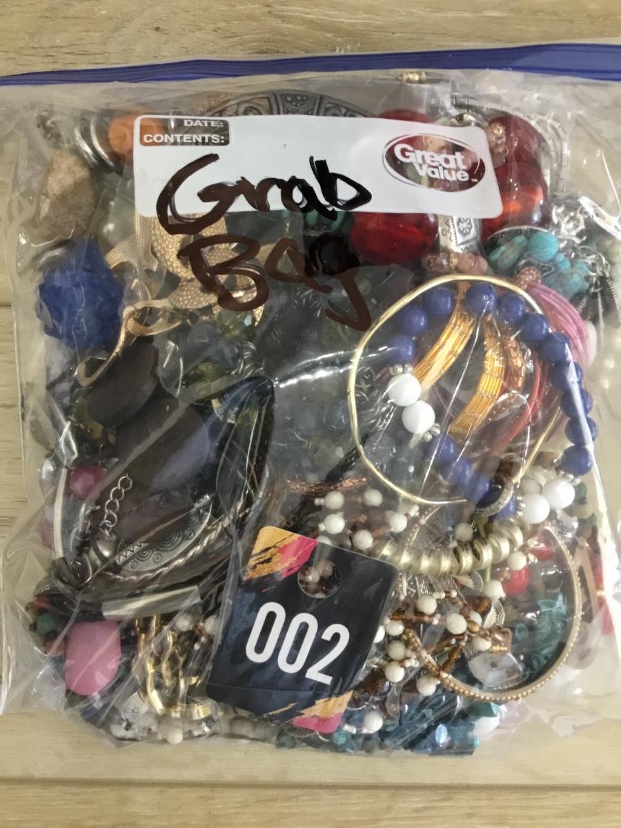 Grab bag | EstateSales.org