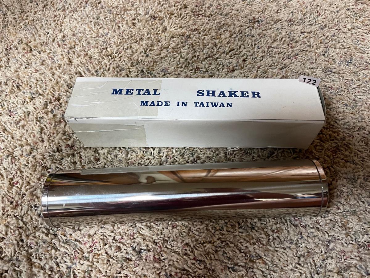 Metal shaker | EstateSales.org