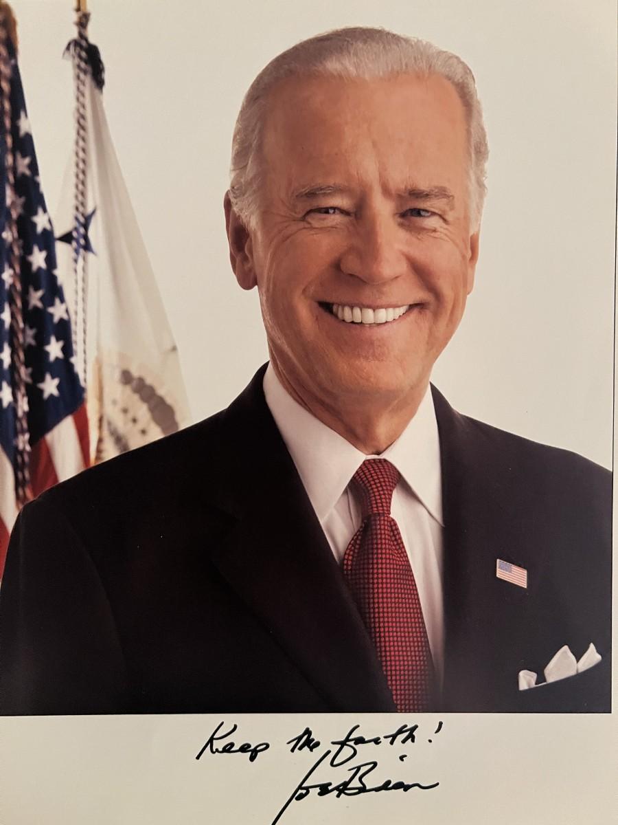 Joe Biden facsimile signed photo | EstateSales.org