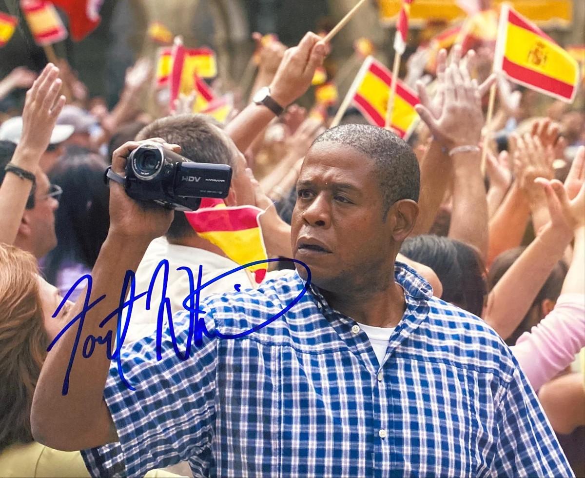Vantage Point Forest Whitaker signed movie photo | EstateSales.org