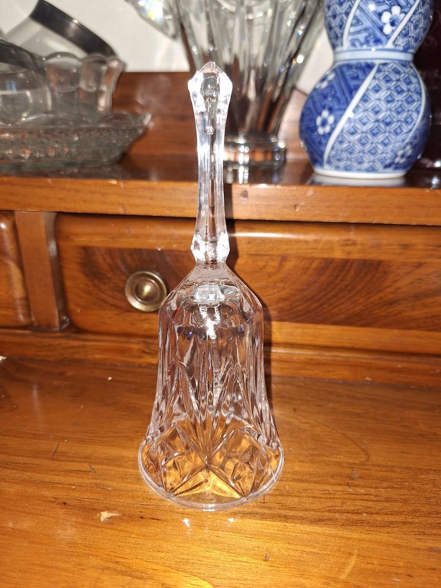 Lead Crystal Bell | EstateSales.org