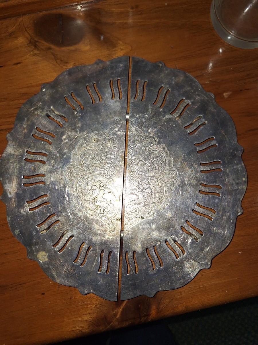 Silver Trivet | EstateSales.org