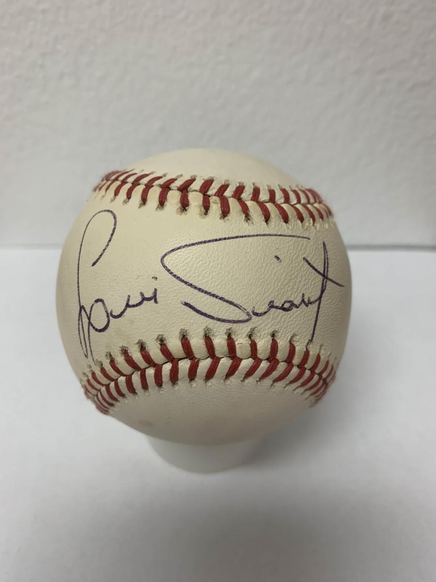 Luis Tiant signed baseball | EstateSales.org