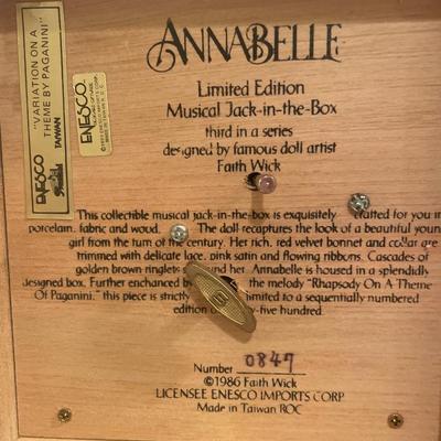 Annabelle music box with santas | EstateSales.org