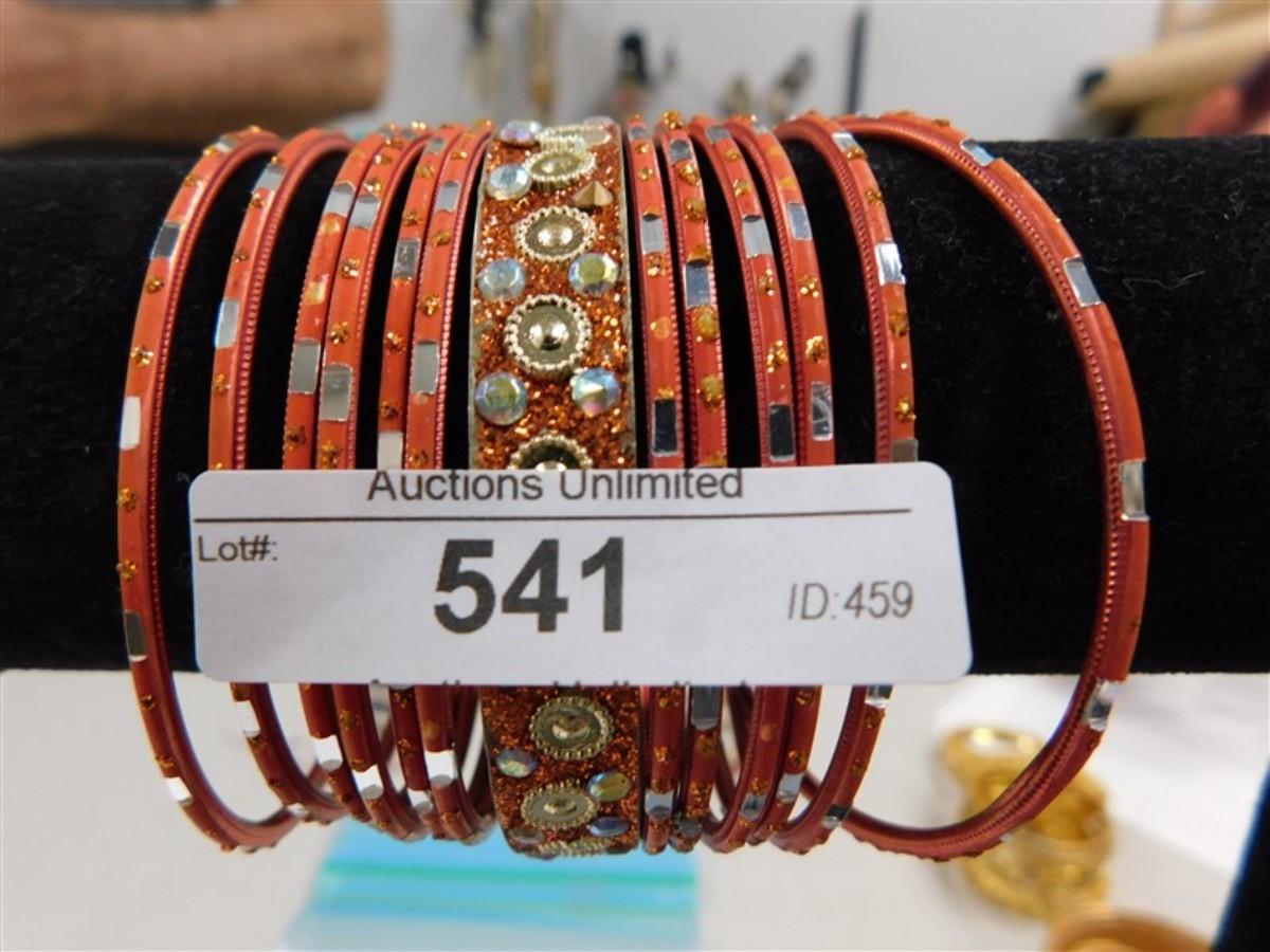 541 LOT OF 14 MULTI BANGLE BRACELETS | EstateSales.org