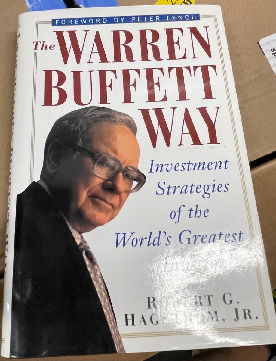 Warren Buffet Book | EstateSales.org