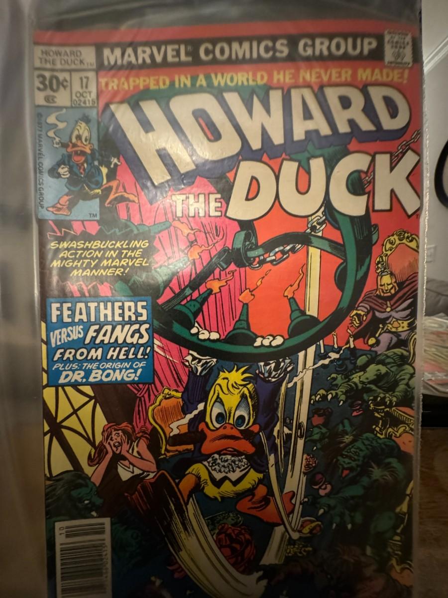 INTRO OF DR. BONG!! Marvel Howard the Duck #17 "Feathers versus Fangs ...
