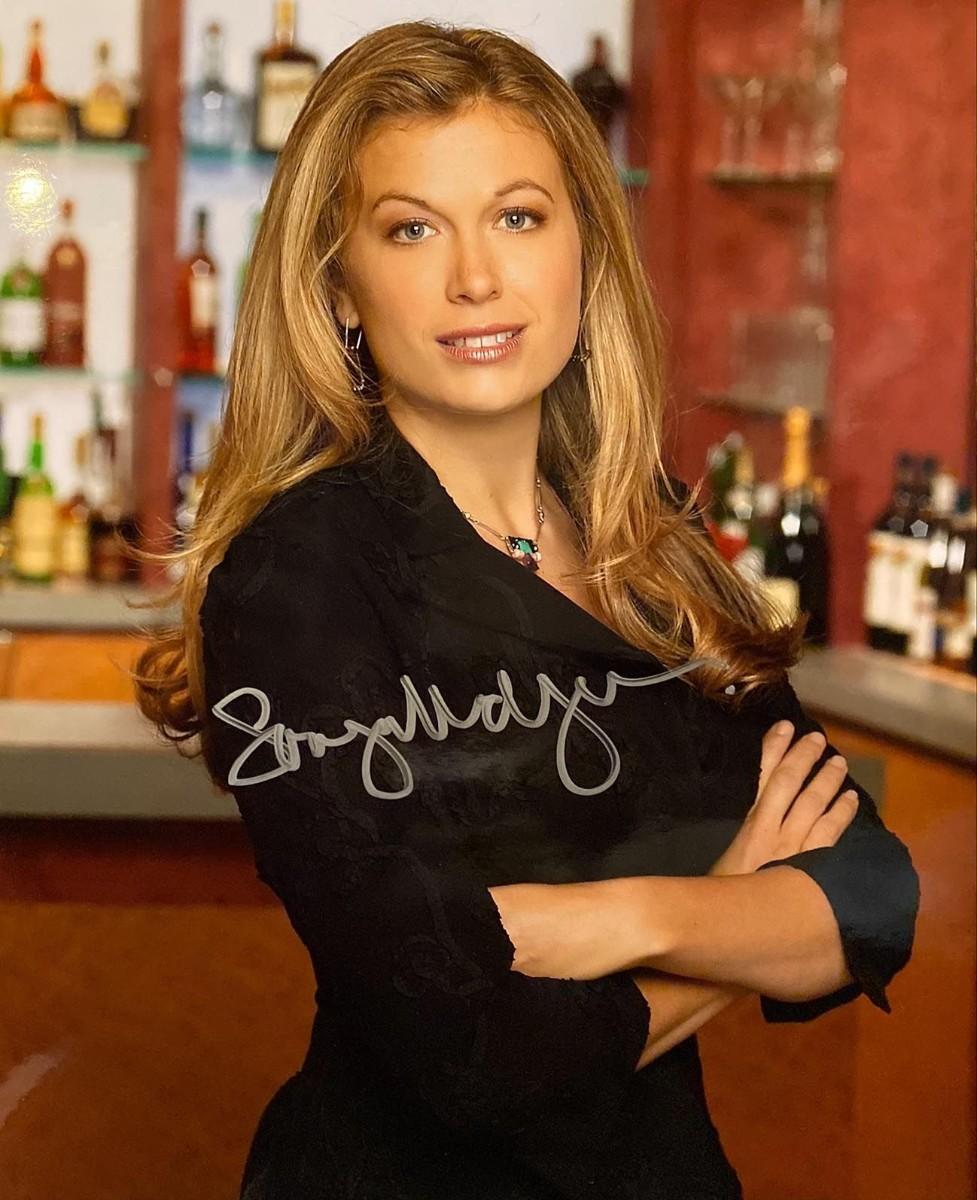 Sonya Walger signed photo | EstateSales.org