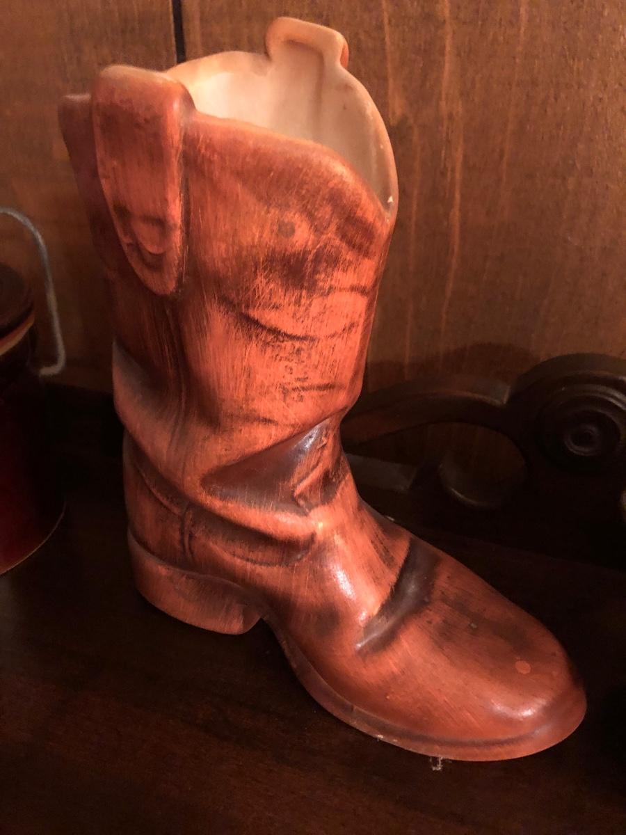 Ceramic, cowboy boot | EstateSales.org