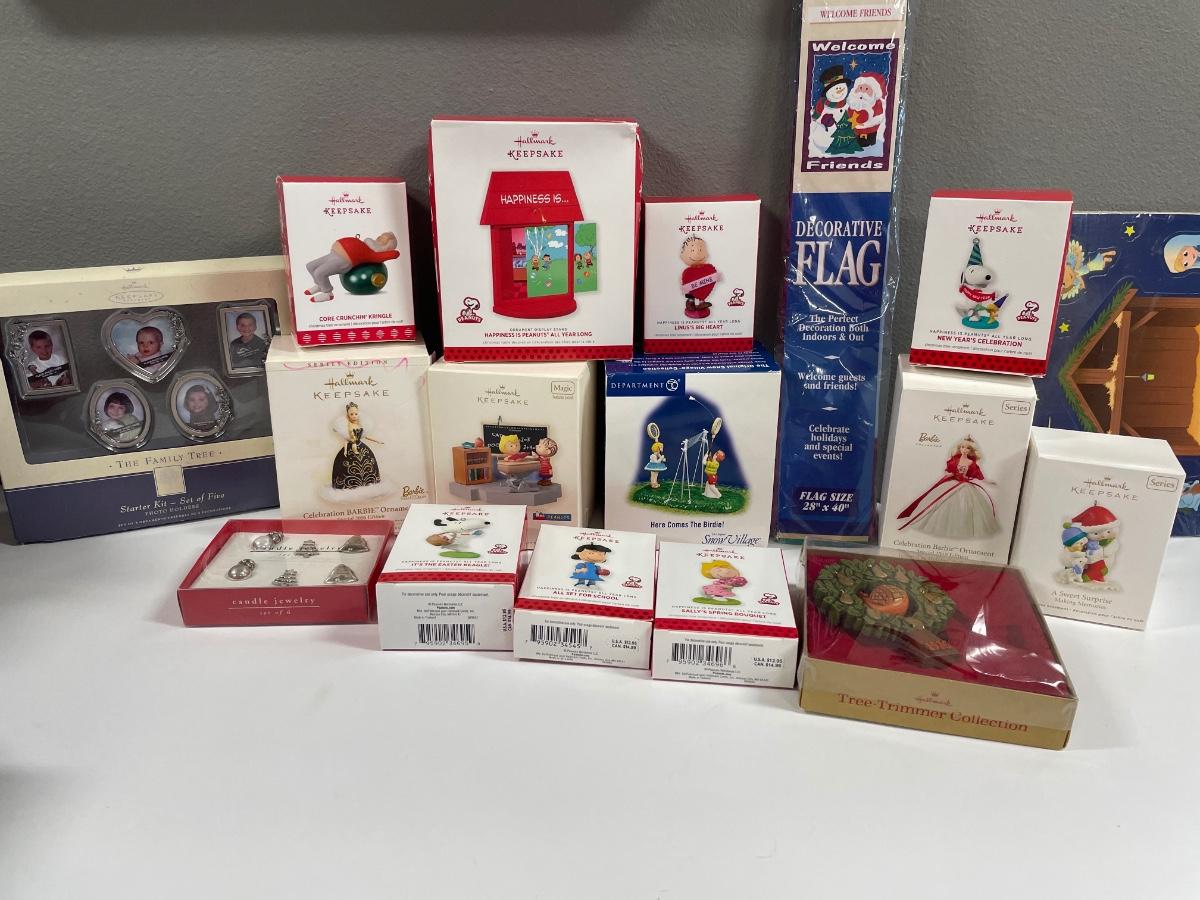 Holiday items | EstateSales.org